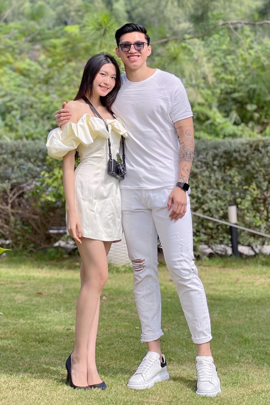 Doãn Hải My - Đoàn Văn Hậu xả ảnh kỉ niệm 2 năm ngày cưới đẹp như bìa tạp chí