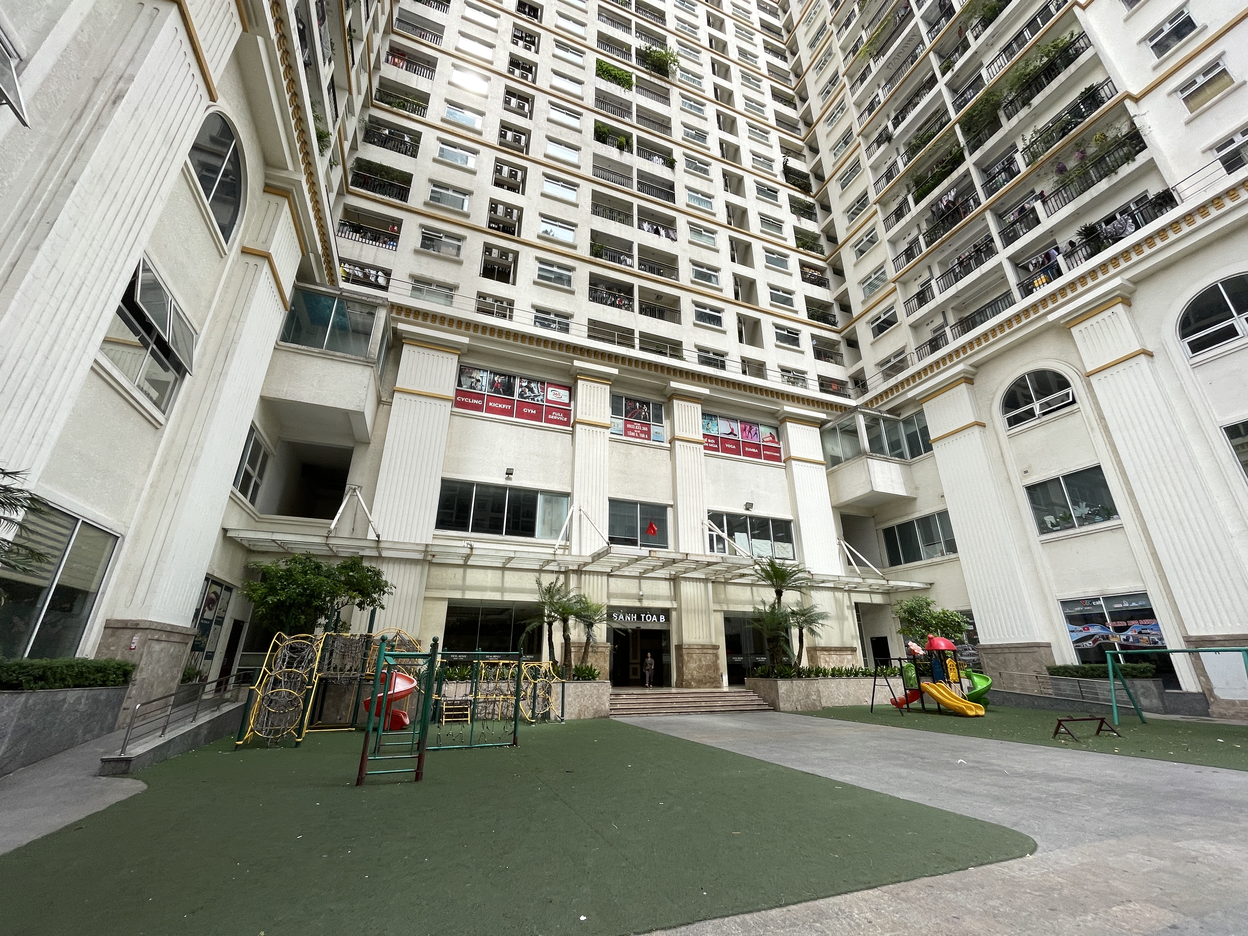 Chung cư Hòa Bình Green City: Cư dân kêu cứu vì tiền nước “đội” bất thường