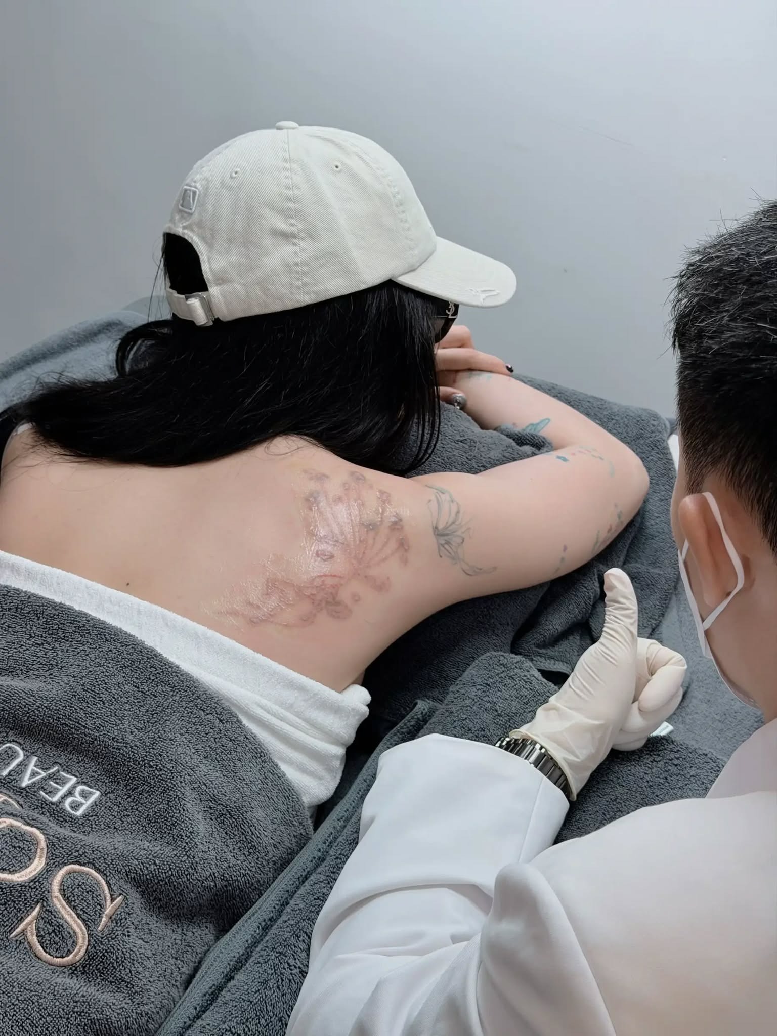 CiiN xoá sạch hình xăm sau ồn ào không được lòng mẹ OgeNus